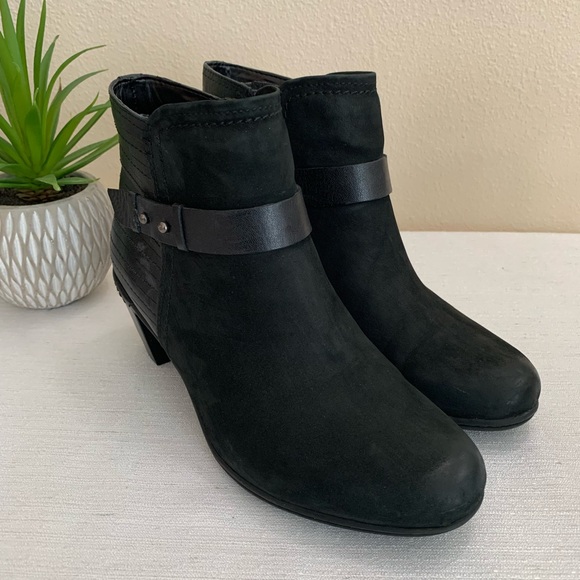 Rockport | Shoes | Cobb Hill By Rockport Rashel Black Leather Buckle ...